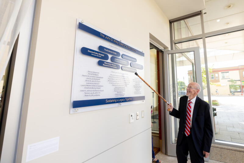 John D Wiley Gallery for Art in Science – Illuminating Discovery Hub